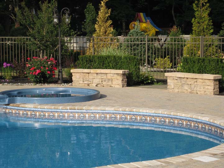 Pool Safety Tips For Homeowners – NMIFence